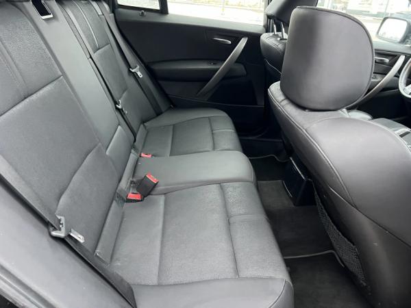 Black BMW X3 2006 in Riga, with an engine capacity of 2.00 L and mileage of 396 thousand km for 4800 €, photo 3 on AUTOMOTO.COM.LV