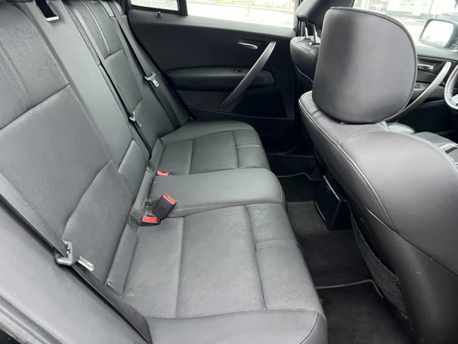 Black BMW X3 2006 in Riga, with an engine capacity of 2.00 L and mileage of 396 thousand km for 4800 €, photo 4 on AUTOMOTO.COM.LV