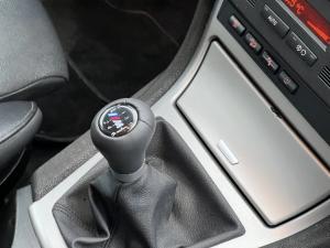 Black BMW X3 2006 in Riga, with an engine capacity of 2.00 L and mileage of 396 thousand km for 4800 €, photo 9 on AUTOMOTO.COM.LV