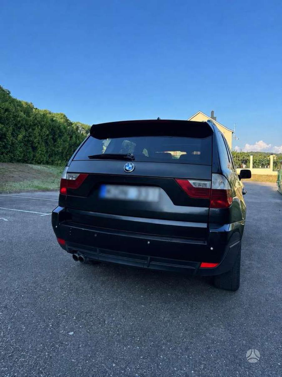 Black BMW X3 2006 in Kaunas, with an engine capacity of 2.99 L and mileage of 364 thousand km for 3800 €, photo 6 on AUTOMOTO.COM.LV