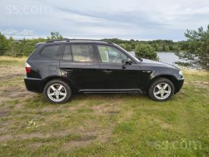 Black BMW X3 2006 in Daugavpils, with an engine capacity of 3.00 L and mileage of 290 thousand km for 5800 €, photo 4 on AUTOMOTO.COM.LV