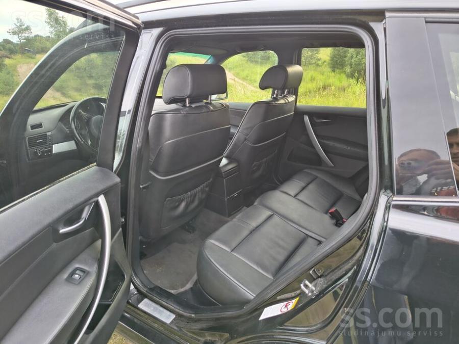 Black BMW X3 2006 in Daugavpils, with an engine capacity of 3.00 L and mileage of 290 thousand km for 5800 €, photo 8 on AUTOMOTO.COM.LV