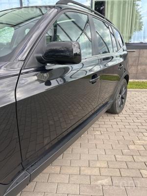 Black BMW X3 2006 in Balvi, with an engine capacity of 3.00 L and mileage of 300 thousand km for 4499 €, photo 6 on AUTOMOTO.COM.LV