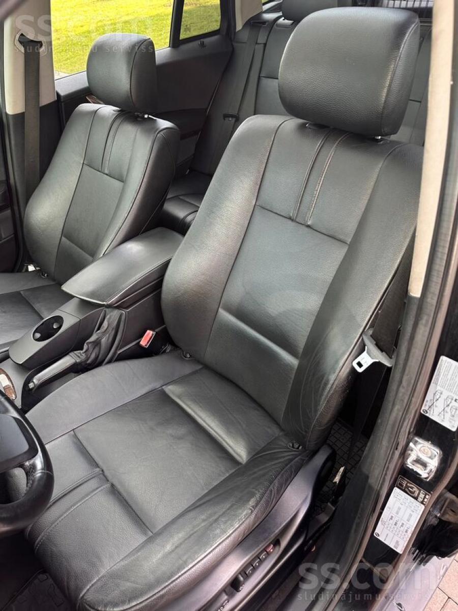 Black BMW X3 2006 in Balvi, with an engine capacity of 3.00 L and mileage of 300 thousand km for 4499 €, photo 11 on AUTOMOTO.COM.LV