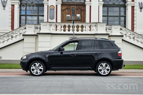 BMW X3 2006 in Jelgava on AUTOMOTO.COM.LV Black BMW X3 2006 in Jelgava, with an engine capacity of 3.00 L and mileage of 426 thousand km for 4490 €, photo 4 on AUTOMOTO.COM.LV