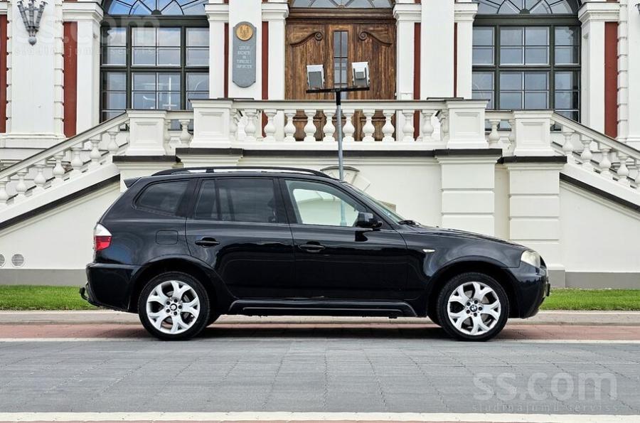 Black BMW X3 2006 in Jelgava, with an engine capacity of 3.00 L and mileage of 426 thousand km for 4490 €, photo 5 on AUTOMOTO.COM.LV