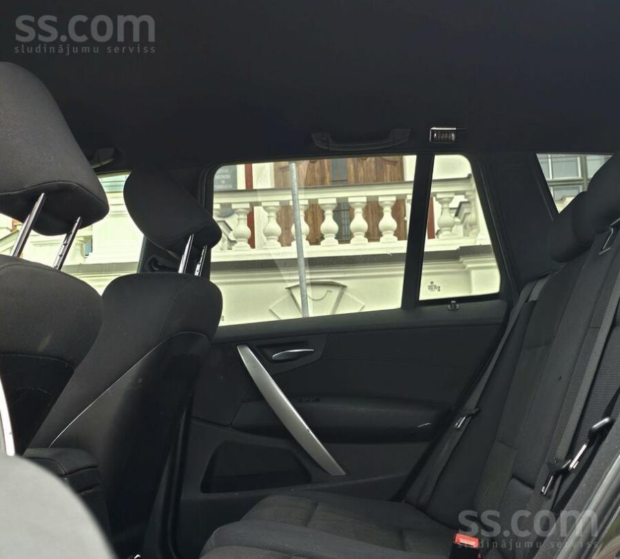 Black BMW X3 2006 in Jelgava, with an engine capacity of 3.00 L and mileage of 426 thousand km for 4490 €, photo 10 on AUTOMOTO.COM.LV
