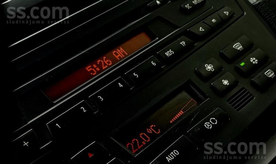 Black BMW X3 2006 in Jelgava, with an engine capacity of 3.00 L and mileage of 426 thousand km for 4490 €, photo 14 on AUTOMOTO.COM.LV