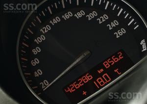 Black BMW X3 2006 in Jelgava, with an engine capacity of 3.00 L and mileage of 426 thousand km for 4490 €, photo 16 on AUTOMOTO.COM.LV