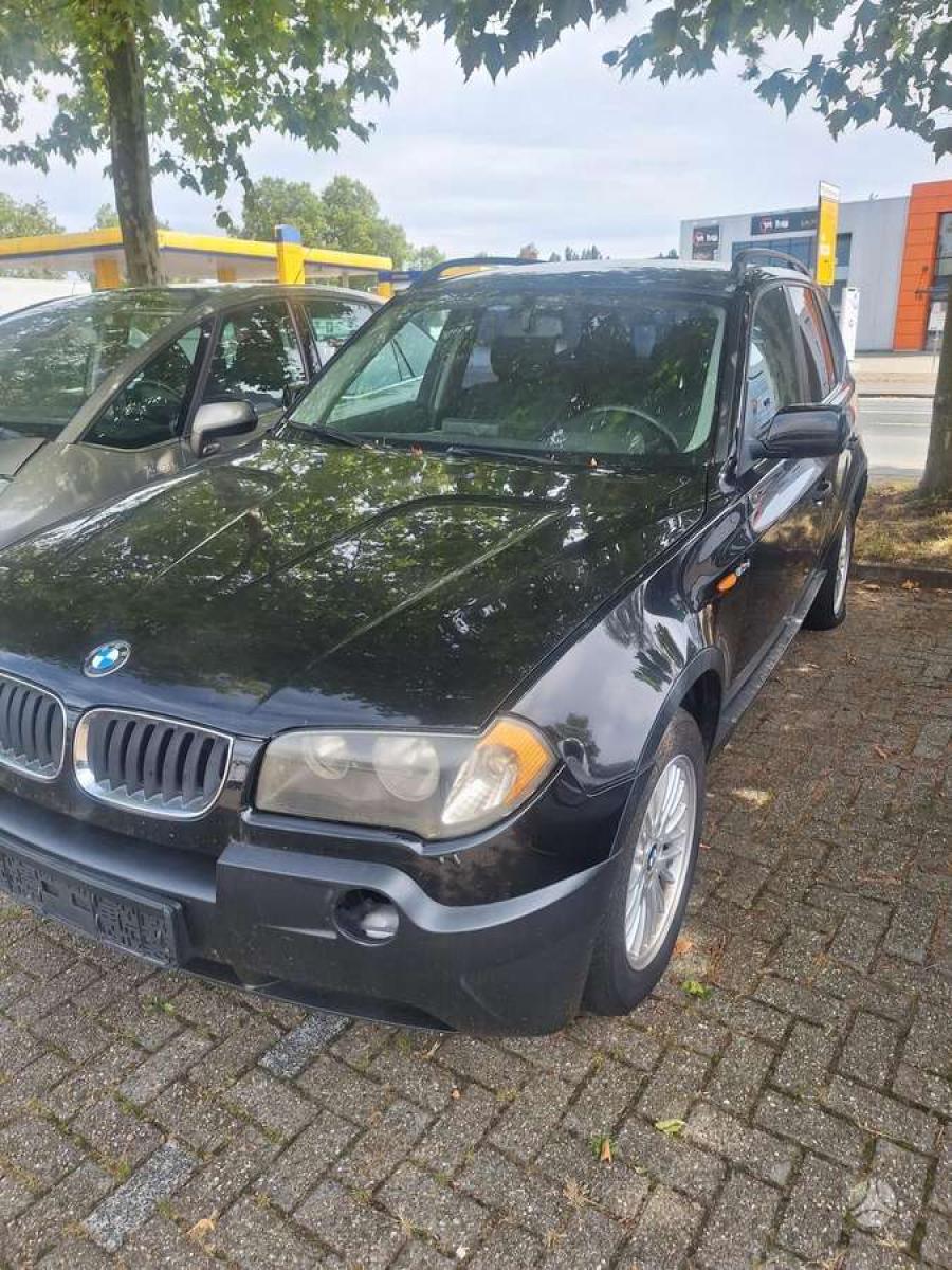 Melns BMW X3 2006 Jurbarkas, ar dzinēja tilpumu 2.00 L un nobraukumu 300 tūkst. km par 3299 €, foto 1 vietnē AUTOMOTO.COM.LV