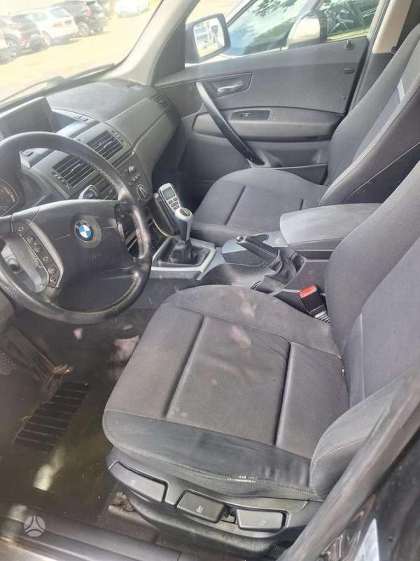 BMW X3 2006 Jurbarkas vietnē Melns BMW X3 2006 Jurbarkas, ar dzinēja tilpumu 2.00 L un nobraukumu 300 tūkst. km par 3299 €, foto 9 vietnē AUTOMOTO.COM.LV