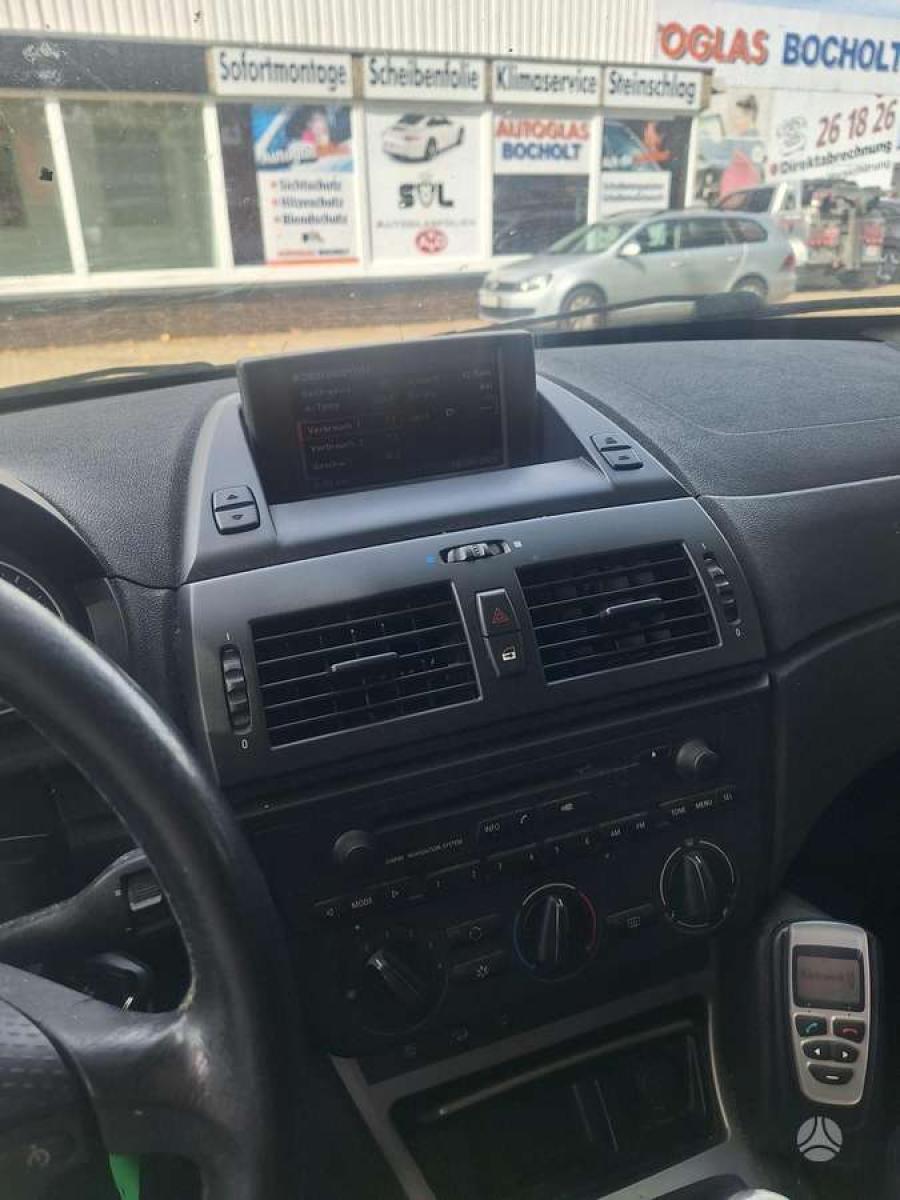 Melns BMW X3 2006 Jurbarkas, ar dzinēja tilpumu 2.00 L un nobraukumu 300 tūkst. km par 3299 €, foto 12 vietnē AUTOMOTO.COM.LV