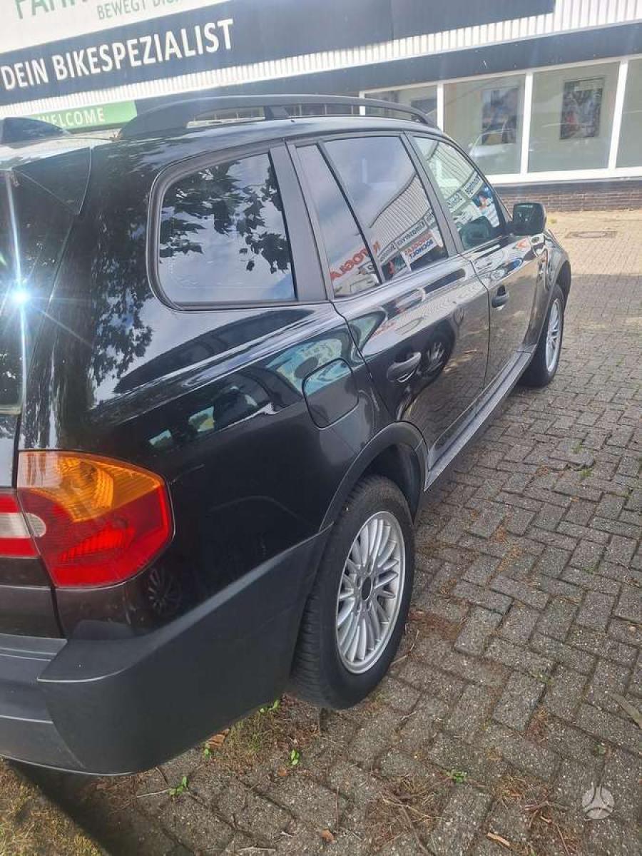 Melns BMW X3 2006 Jurbarkas, ar dzinēja tilpumu 2.00 L un nobraukumu 300 tūkst. km par 3299 €, foto 15 vietnē AUTOMOTO.COM.LV