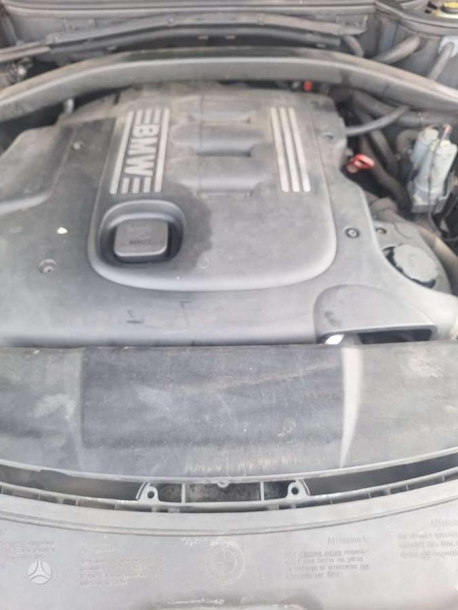 Melns BMW X3 2006 Jurbarkas, ar dzinēja tilpumu 2.00 L un nobraukumu 300 tūkst. km par 3299 €, foto 17 vietnē AUTOMOTO.COM.LV