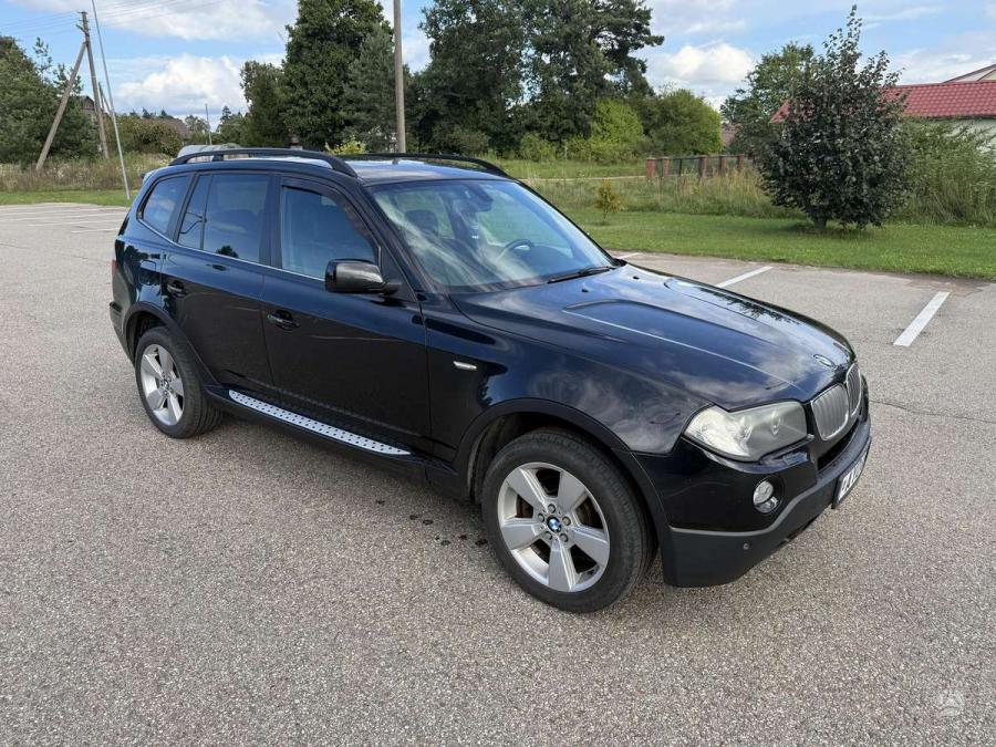 Melns BMW X3 2006 Trakai, ar dzinēja tilpumu 2.99 L un nobraukumu 279 tūkst. km par 3750 €, foto 1 vietnē AUTOMOTO.COM.LV