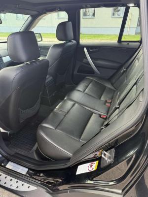 Melns BMW X3 2006 Trakai, ar dzinēja tilpumu 2.99 L un nobraukumu 279 tūkst. km par 3750 €, foto 11 vietnē AUTOMOTO.COM.LV