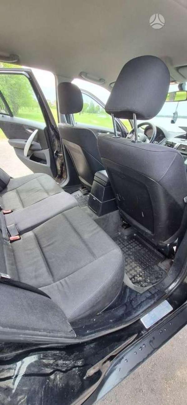 BMW X3 2006 TelÅ”iai vietnÄ Melns BMW X3 2006 TelÅ”iai, ar dzinÄja tilpumu 2.99 L un nobraukumu 363 tÅ«kst. km par 3200 ā¬, foto 8 vietnÄ AUTOMOTO.COM.LV