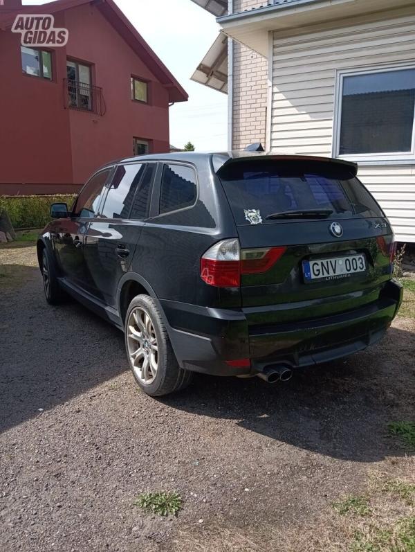 Black BMW X3 2006 in Kaunas, with an engine capacity of 3.00 L and mileage of 385 thousand km for 5300 €, photo 4 on AUTOMOTO.COM.LV
