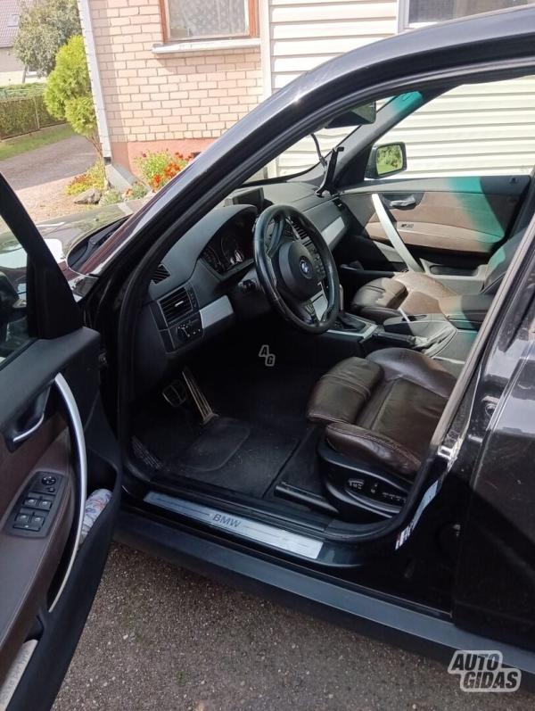 Black BMW X3 2006 in Kaunas, with an engine capacity of 3.00 L and mileage of 385 thousand km for 5300 €, photo 6 on AUTOMOTO.COM.LV