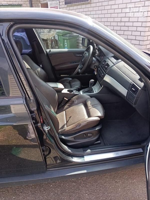 Black BMW X3 2006 in Kaunas, with an engine capacity of 3.00 L and mileage of 385 thousand km for 5300 €, photo 8 on AUTOMOTO.COM.LV