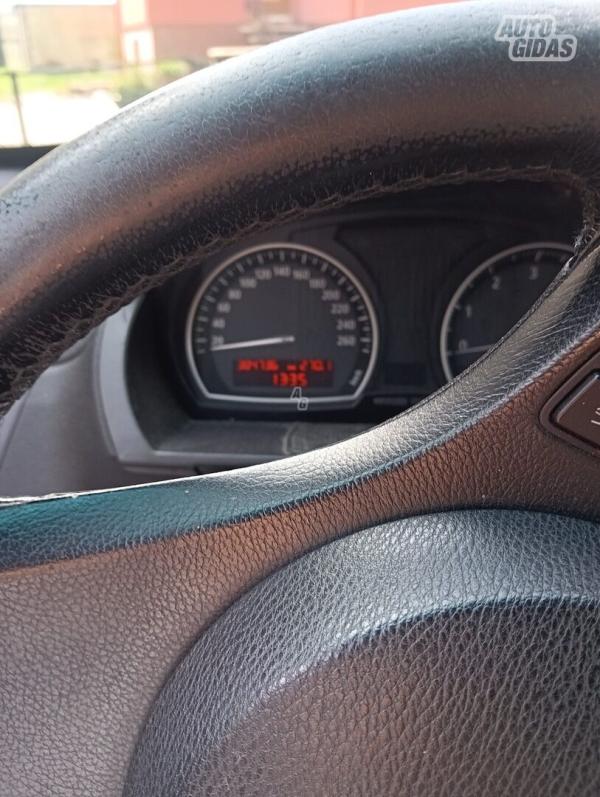 Black BMW X3 2006 in Kaunas, with an engine capacity of 3.00 L and mileage of 385 thousand km for 5300 €, photo 10 on AUTOMOTO.COM.LV