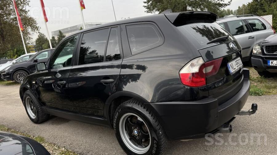 Black BMW X3 2006 in Riga, with an engine capacity of 2.00 L and mileage of 309 thousand km for 2650 €, photo 6 on AUTOMOTO.COM.LV