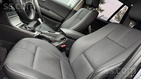 Melns BMW X3 2006 Rīga, ar dzinēja tilpumu 2.00 L un nobraukumu 309 tūkst. km par 2650 €, foto 8 vietnē AUTOMOTO.COM.LV