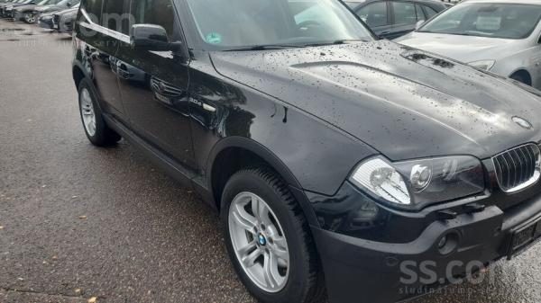 Black BMW X3 2006 in Riga, with an engine capacity of 3.00 L and mileage of 280 thousand km for 4800 €, photo 4 on AUTOMOTO.COM.LV