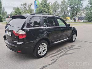Black BMW X3 2007 in Riga, with an engine capacity of 2.00 L and mileage of 240 thousand km for 4800 €, photo 5 on AUTOMOTO.COM.LV