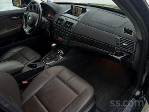 Black BMW X3 2007 in Bauska, with an engine capacity of 3.00 L and mileage of 306 thousand km for 5800 €, photo 9 on AUTOMOTO.COM.LV