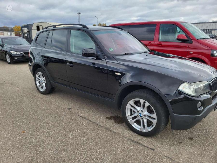 Black BMW X3 2007 in Marijampole, with an engine capacity of 2.00 L and mileage of 268 thousand km for 4900 €, photo 3 on AUTOMOTO.COM.LV