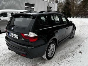 Black BMW X3 2007 in Panevezys, with an engine capacity of 2.99 L and mileage of 273 thousand km for 5399 €, photo 4 on AUTOMOTO.COM.LV