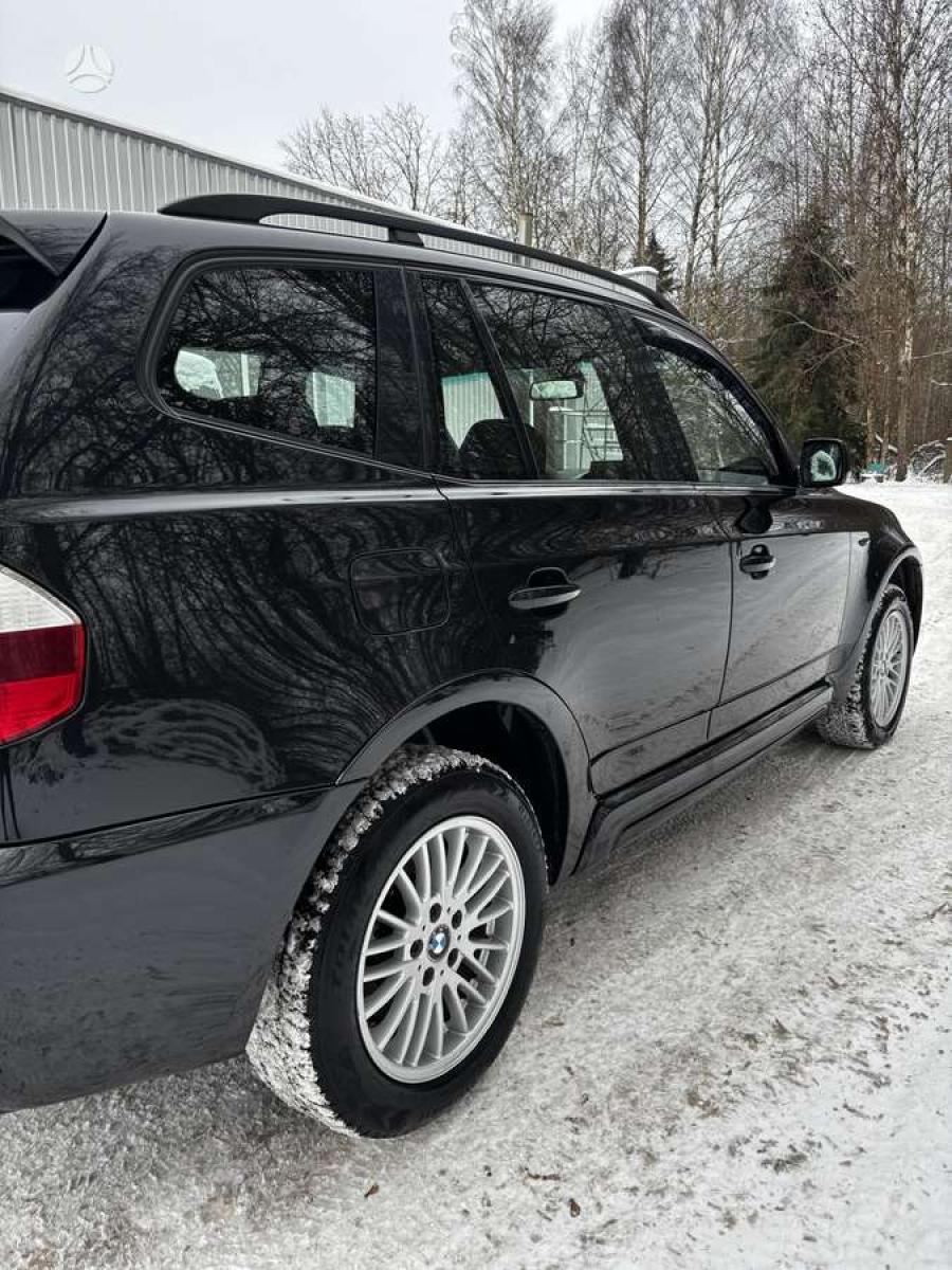 Black BMW X3 2007 in Panevezys, with an engine capacity of 2.99 L and mileage of 273 thousand km for 5399 €, photo 5 on AUTOMOTO.COM.LV