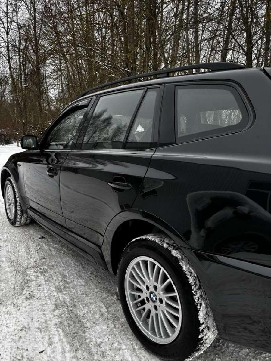 Black BMW X3 2007 in Panevezys, with an engine capacity of 2.99 L and mileage of 273 thousand km for 5399 €, photo 6 on AUTOMOTO.COM.LV