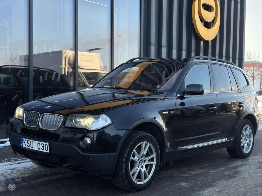 Black BMW X3 2007 in Vilnius, with an engine capacity of 2.99 L and mileage of 313 thousand km for 3650 €, photo 1 on AUTOMOTO.COM.LV