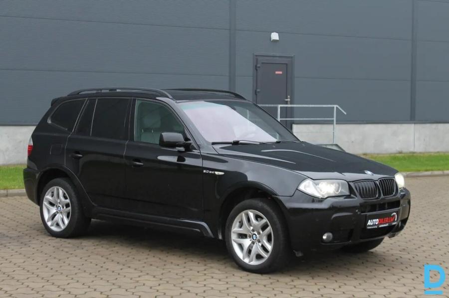 Black BMW X3 2007 in Riga, with an engine capacity of 3.00 L and mileage of 386 thousand km for 5950 €, photo 2 on AUTOMOTO.COM.LV