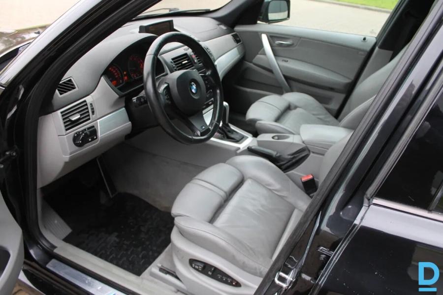 Black BMW X3 2007 in Riga, with an engine capacity of 3.00 L and mileage of 386 thousand km for 5950 €, photo 8 on AUTOMOTO.COM.LV
