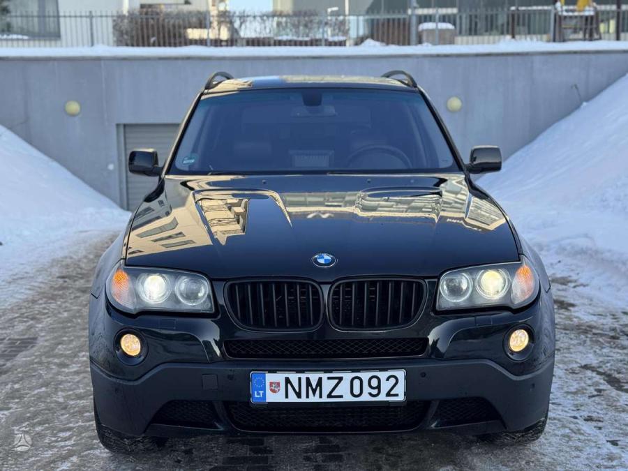 Black BMW X3 2007 in Vilnius, with an engine capacity of 2.99 L and mileage of 240 thousand km for 5297 €, photo 2 on AUTOMOTO.COM.LV