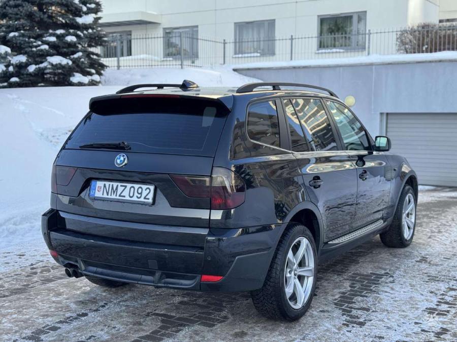 Black BMW X3 2007 in Vilnius, with an engine capacity of 2.99 L and mileage of 240 thousand km for 5297 €, photo 4 on AUTOMOTO.COM.LV