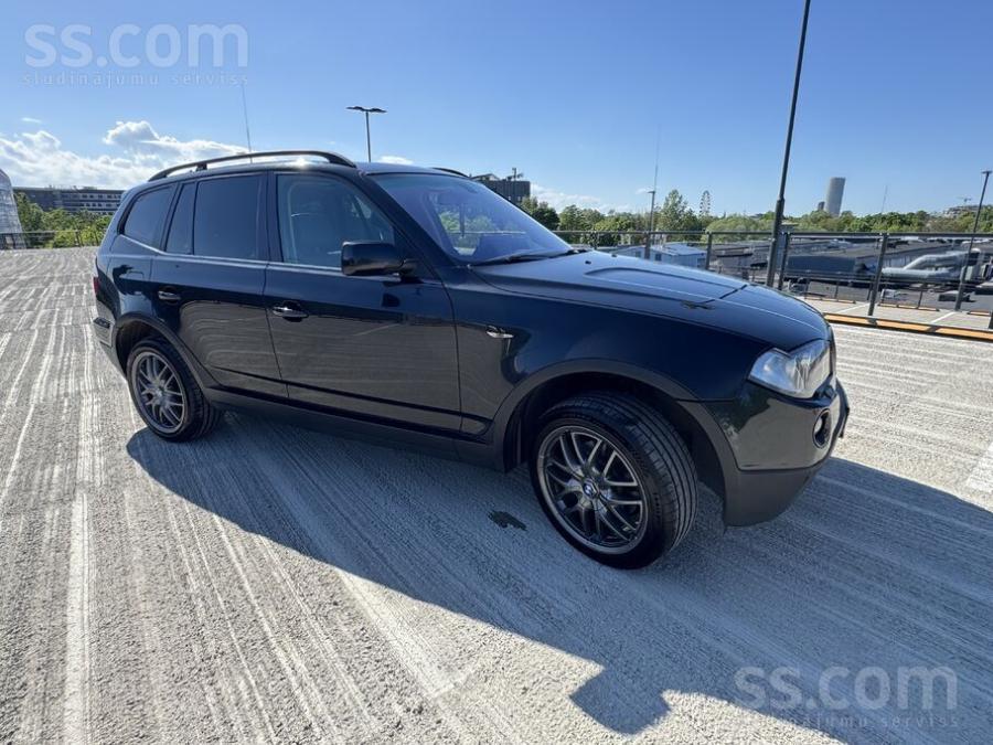 Black BMW X3 2007 in Riga, with an engine capacity of 3.00 L and mileage of 271 thousand km for 6999 €, photo 3 on AUTOMOTO.COM.LV