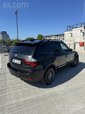 Black BMW X3 2007 in Riga, with an engine capacity of 3.00 L and mileage of 271 thousand km for 6999 €, photo 5 on AUTOMOTO.COM.LV