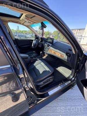 Black BMW X3 2007 in Riga, with an engine capacity of 3.00 L and mileage of 271 thousand km for 6999 €, photo 12 on AUTOMOTO.COM.LV