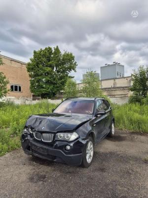 Melns BMW X3 2007 Kauņa, ar dzinēja tilpumu 2.99 L un nobraukumu 322 tūkst. km par 1200 €, foto  vietnē AUTOMOTO.COM.LV