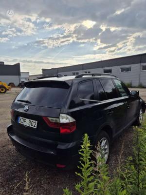 Black BMW X3 2007 in Kaunas, with an engine capacity of 2.99 L and mileage of 322 thousand km for 1200 €, photo 5 on AUTOMOTO.COM.LV