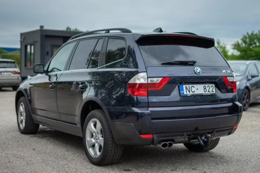 Melns BMW X3 2007 Liepāja, ar dzinēja tilpumu 3.00 L un nobraukumu 271 tūkst. km par 7750 €, foto 3 vietnē AUTOMOTO.COM.LV