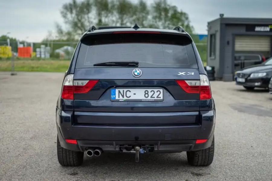 Melns BMW X3 2007 Liepāja, ar dzinēja tilpumu 3.00 L un nobraukumu 271 tūkst. km par 7750 €, foto 4 vietnē AUTOMOTO.COM.LV