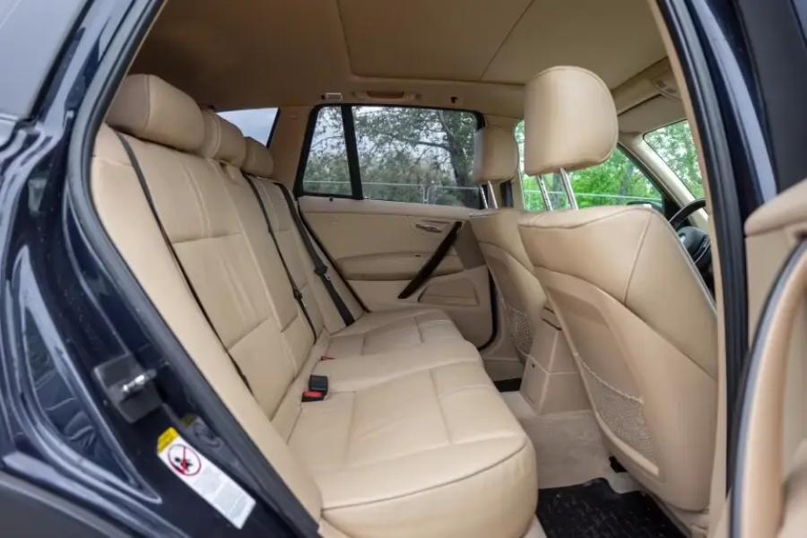 Melns BMW X3 2007 Liepāja, ar dzinēja tilpumu 3.00 L un nobraukumu 271 tūkst. km par 7750 €, foto 13 vietnē AUTOMOTO.COM.LV