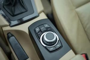 Melns BMW X3 2007 Liepāja, ar dzinēja tilpumu 3.00 L un nobraukumu 271 tūkst. km par 7750 €, foto 32 vietnē AUTOMOTO.COM.LV