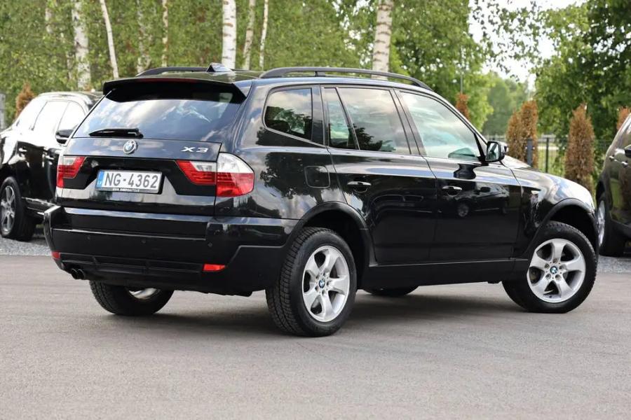 Melns BMW X3 2007 Jelgava, ar dzinēja tilpumu 3.00 L un nobraukumu 261 tūkst. km par 5500 €, foto 5 vietnē AUTOMOTO.COM.LV