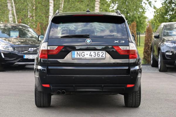 Black BMW X3 2007 in Jelgava, with an engine capacity of 3.00 L and mileage of 261 thousand km for 5500 €, photo 5 on AUTOMOTO.COM.LV